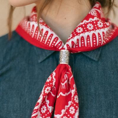 Concho Scarf Slide | Daisy – lastchancetextiles